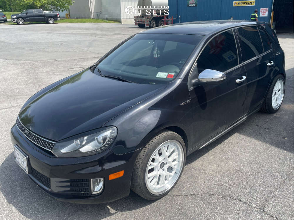2013 Volkswagen GTI with 18x8.5 30 ESR Cs11 and 225/40R18 Toyo Tires ...