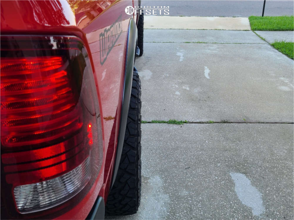 2021 Ram 1500 Classic with 20x10 -24 Mayhem Intrepid and 33/12.5R20 ...