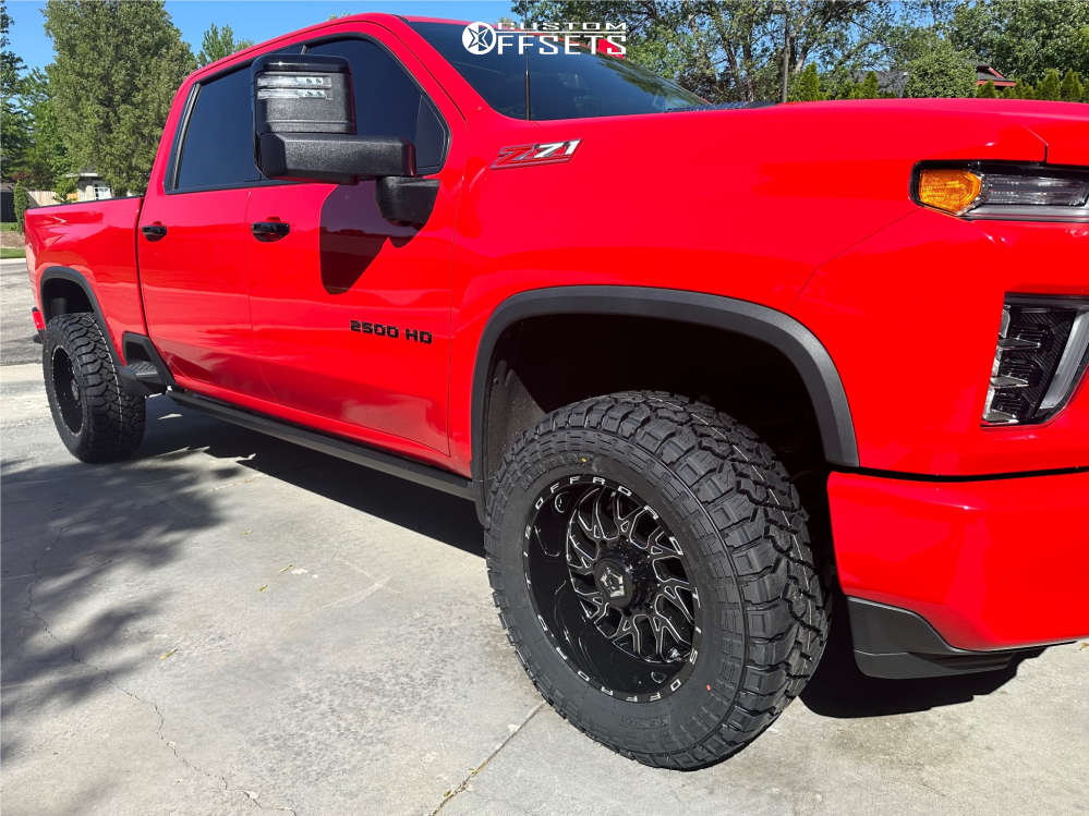 2022 Chevrolet Silverado 2500 HD with 20x10 -25 TIS 544bm and 35/12 ...
