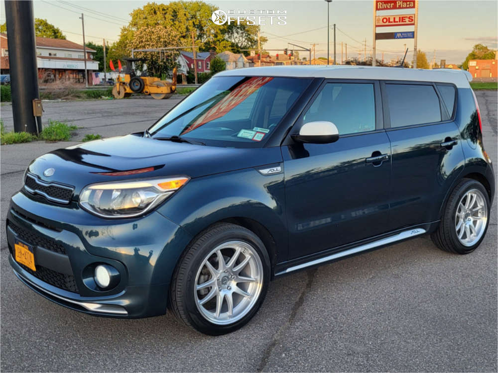 2018 Kia Soul with 18x8.5 35 Aodhan Ds02 and 235/45R18 Hankook Ventus ...