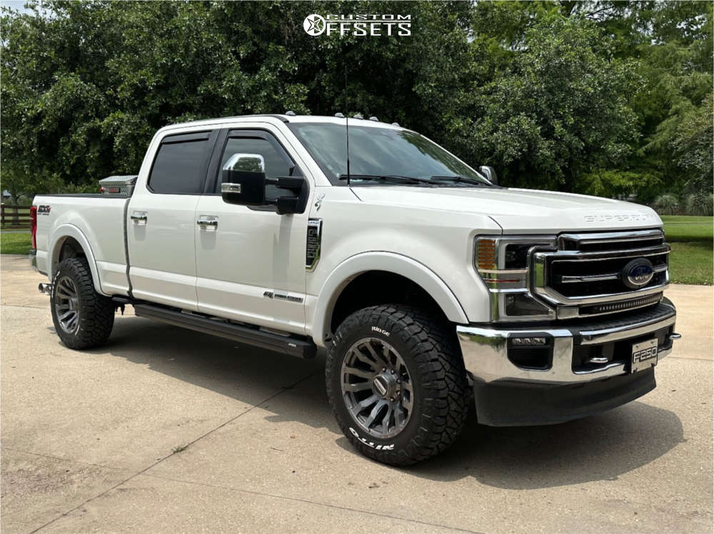 2022 Ford F-250 Super Duty with 20x10 -18 Fuel Blitz and 35/11.5R20 ...