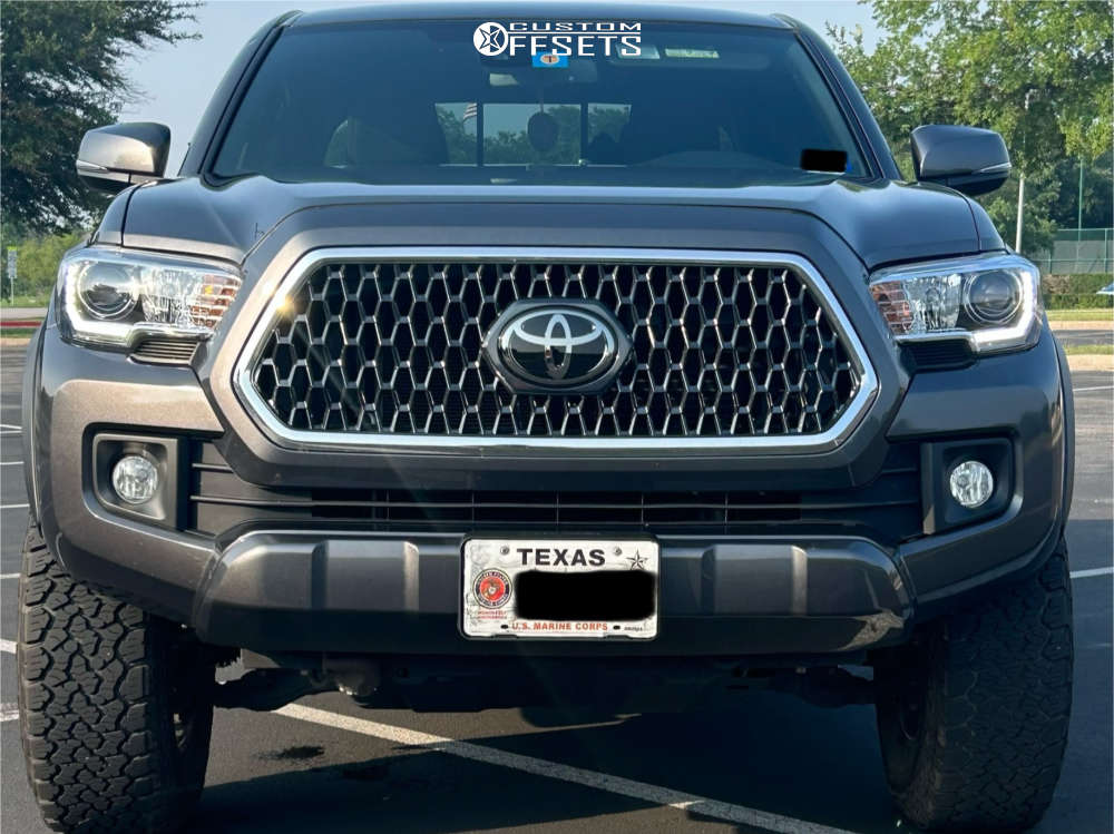 2019 Toyota Tacoma with 16x8 -6 Ultra Type 62 and 265/75R16 General ...