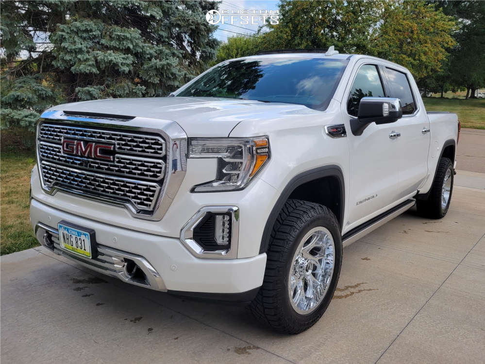 2019 GMC Sierra 1500 with 20x10 -18 Fuel Runner and 285/55R20 Milestar ...
