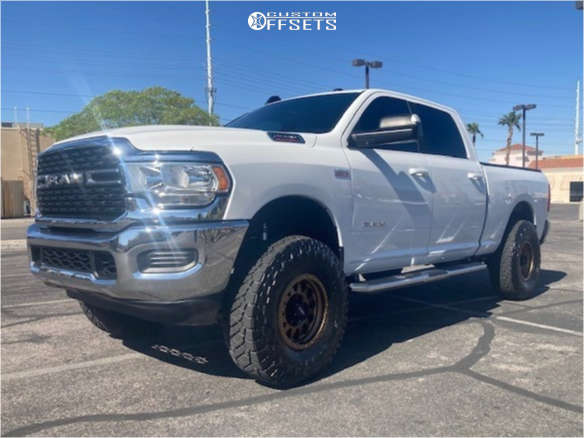 2022 Ram 2500 with 17x8.5 0 Method Double Standard and 37/12.5R17 Toyo ...