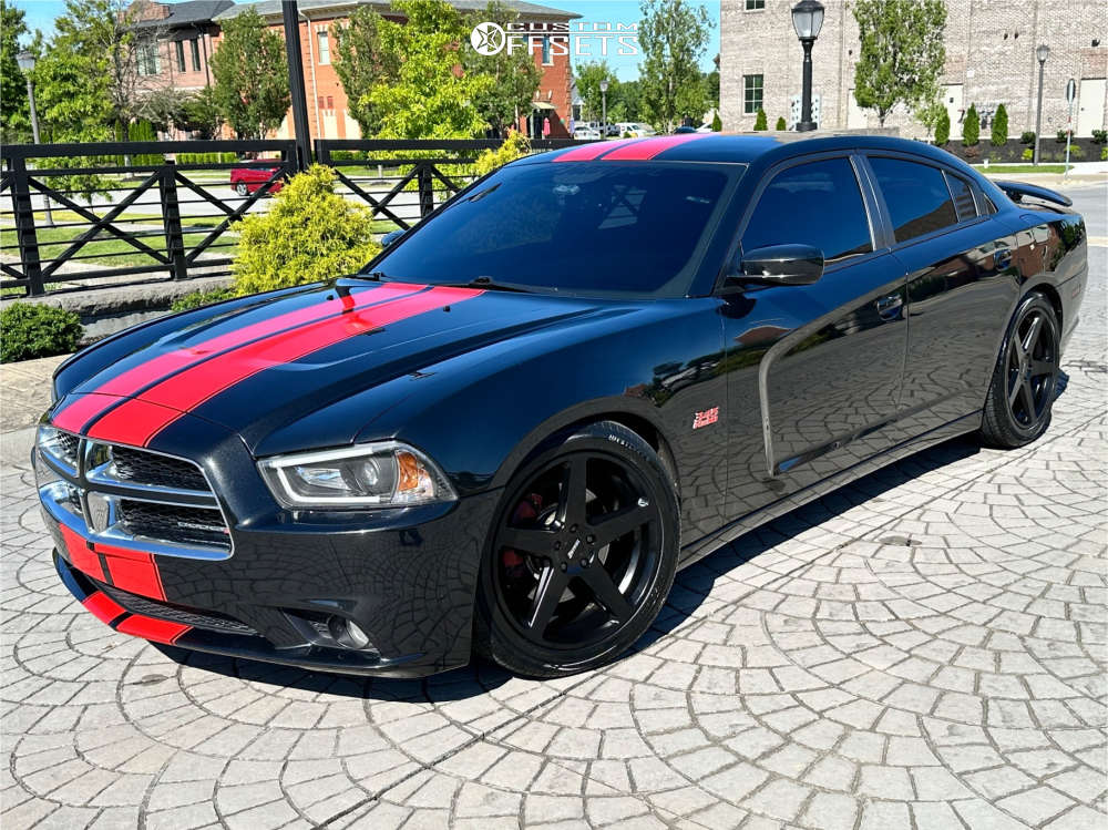 2014 Dodge Charger with 20x8.5 40 Petrol P2c and 255/45R20 Westlake ...