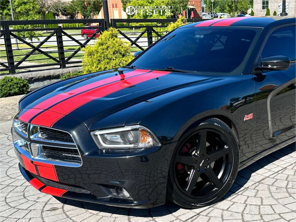 2014 Dodge Charger with 20x8.5 40 Petrol P2c and 255/45R20 Westlake ...