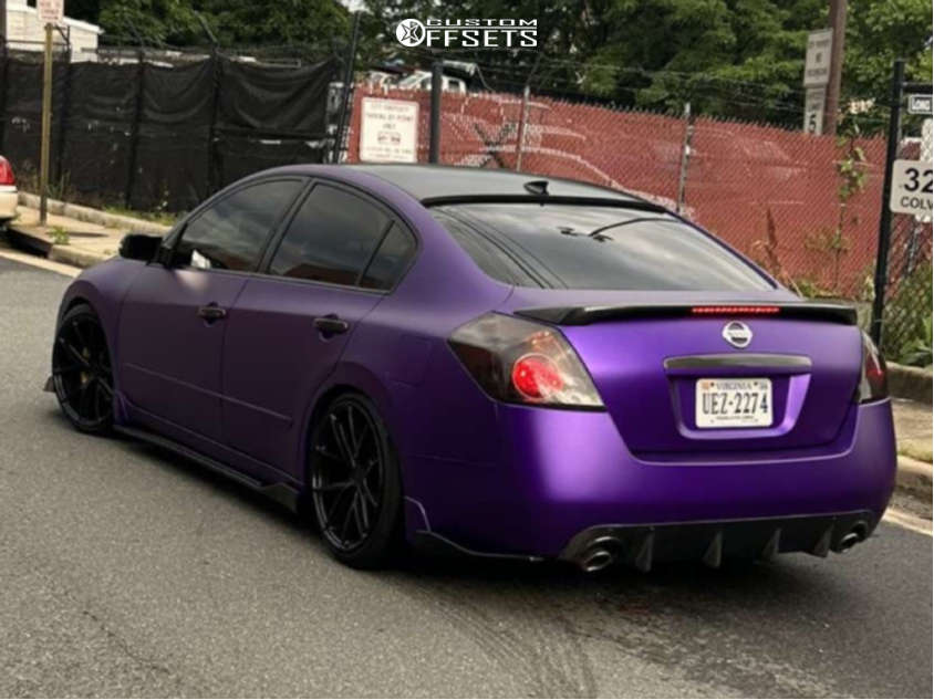 2007 Nissan Altima with 19x9.5 35 Niche Misano and 225/40R19 Lexani Lx ...