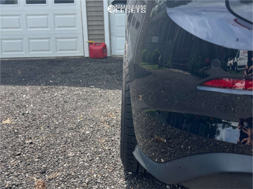 2024 Volkswagen GTI with 18x8.5 35 AVID1 AV42 and 225/40R18 Michelin ...