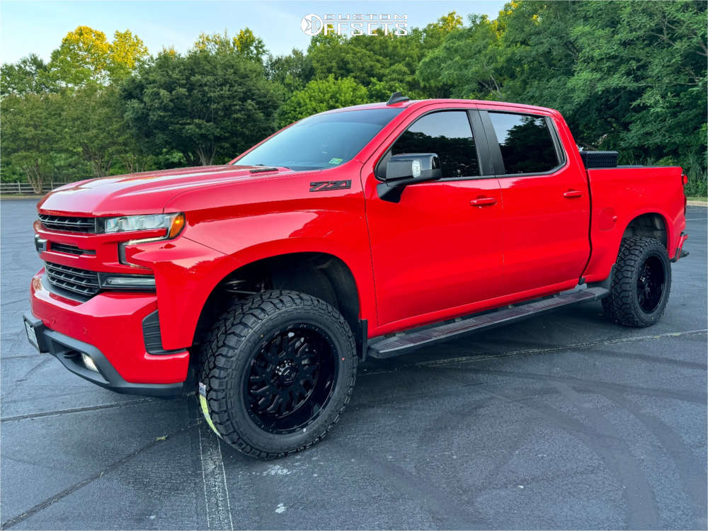 2020 Chevrolet Silverado 1500 with 20x10 -25 TIS 544gb and 33/12.5R20 ...