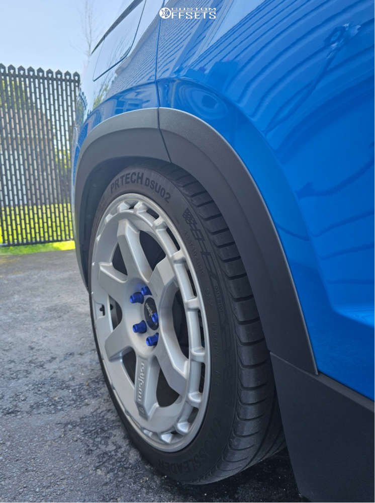 2022 Volkswagen Taos with 19x8.5 45 Rotiform Kb1 and 225/40R19 ...