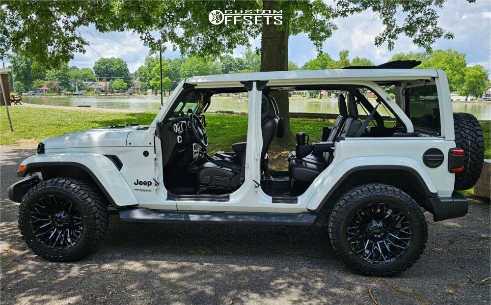 2022 Jeep Wrangler with 20x10 -18 Fuel Strike and 33/12.5R20 Kenda ...