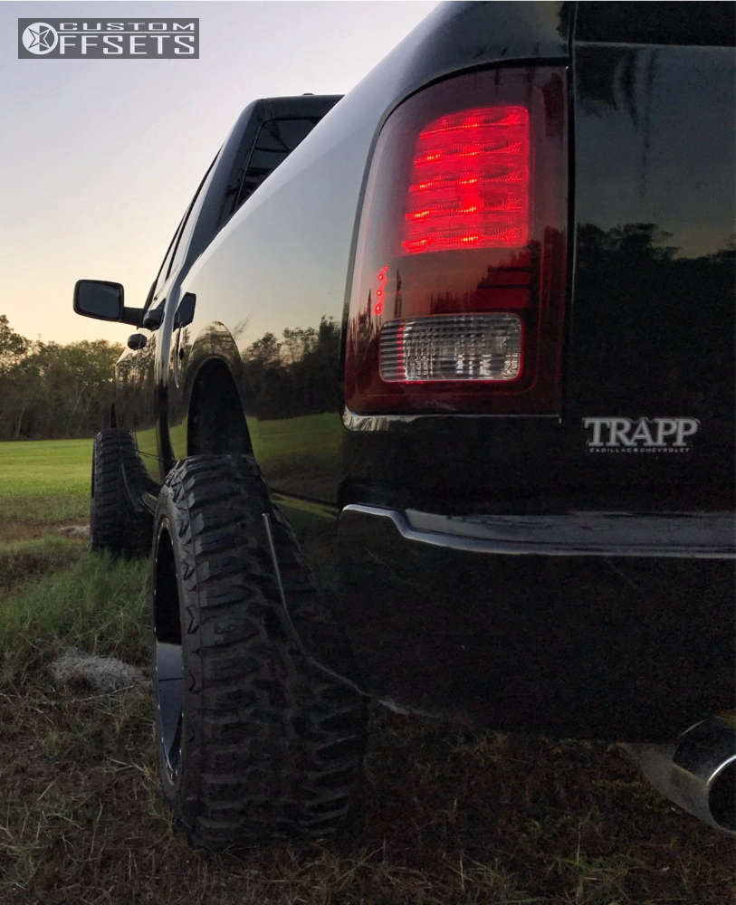 2014 Ram 1500 with 20x12 -44 American Truxx Striker and 33/12.5R20 Haida Mud Champ and Leveling ...