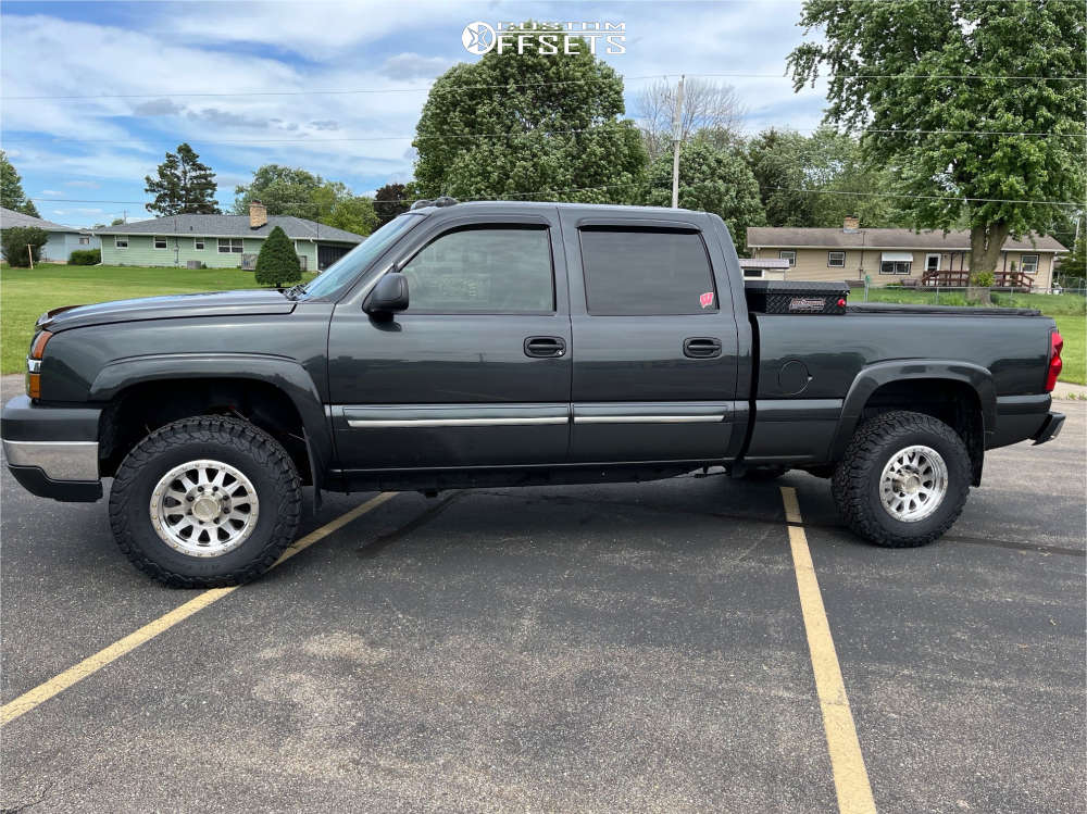 2004 Chevrolet Silverado 2500 HD with 17x8.5 0 Method Double Standard ...