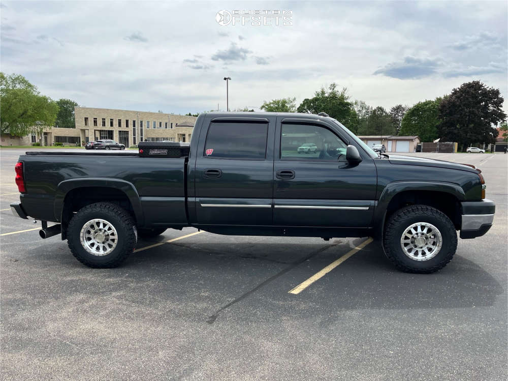 2004 Chevrolet Silverado 2500 HD with 17x8.5 0 Method Double Standard ...