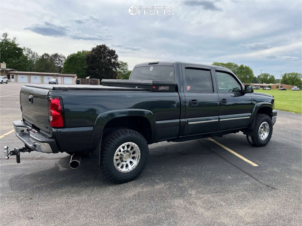 2004 Chevrolet Silverado 2500 HD with 17x8.5 0 Method Double Standard ...