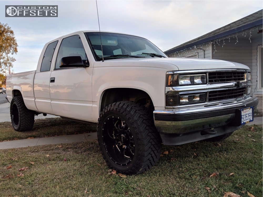 1997 Chevrolet K1500 with 20x10 -25 Ultra Hunter and 33/12.5R20 Atturo ...