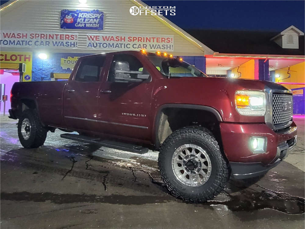 2015 GMC Sierra 3500 HD with 18x9 18 Method Mr315 and 35/12.5R18 Kenda ...