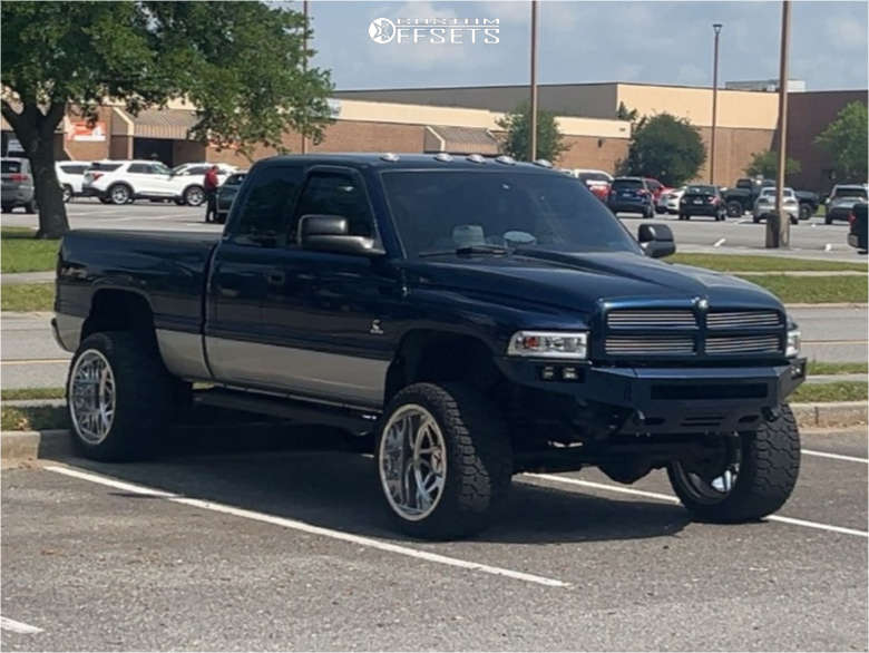 2001 Dodge Ram 2500 with 22x14 -76 KG1 Forged Veteran and 33/14.5R22 Venom Power Terra Hunter R ...