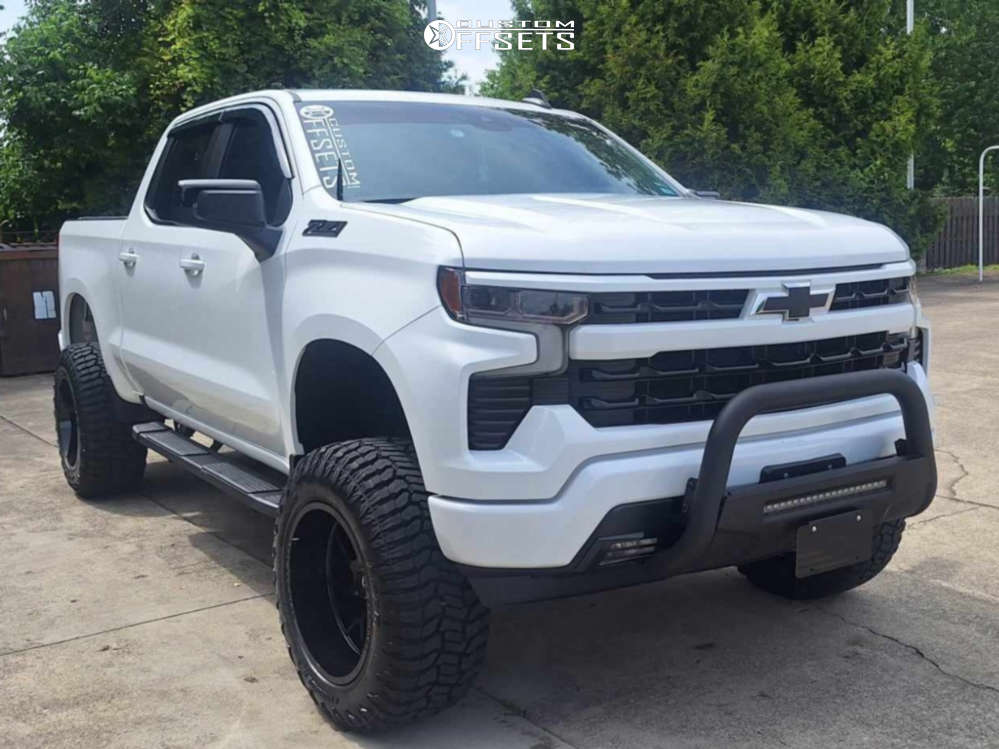 2022 Chevrolet Silverado 1500 with 20x12 -44 Gear Off-Road Raid and 35/ ...