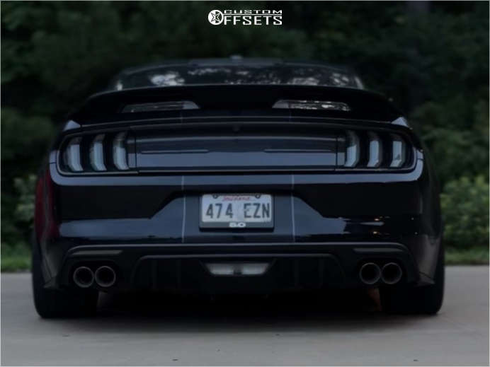 2016 Ford Mustang with 20x10 33 Velgen Vf5 and 275/35R20 Michelin Pilot ...