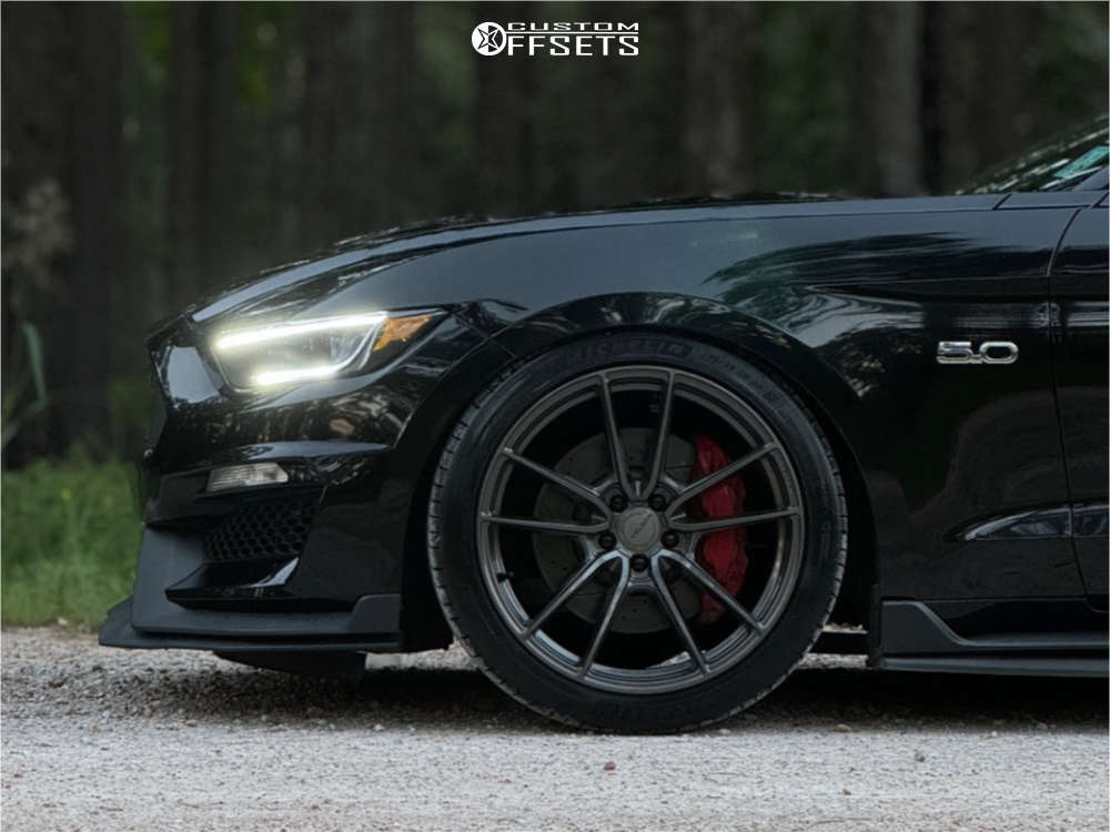 2016 Ford Mustang with 20x10 33 Velgen Vf5 and 275/35R20 Michelin Pilot ...