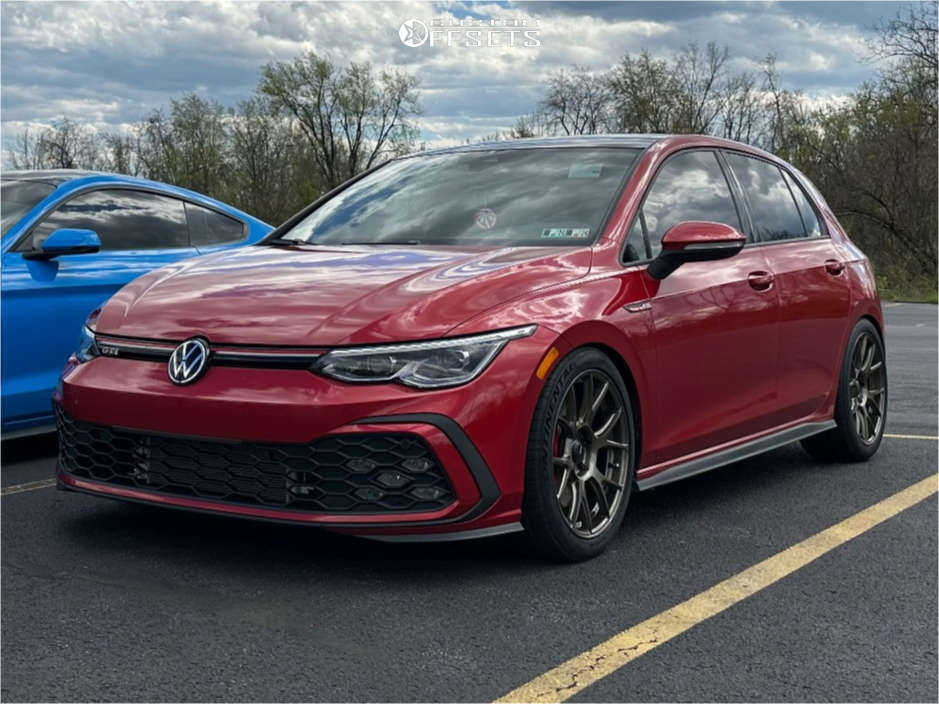 2023 Volkswagen GTI with 18x8.5 43 Konig Ampliform and 245/40R18 ...