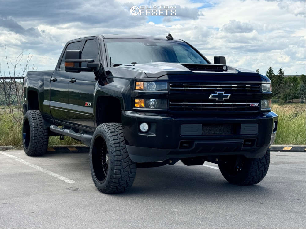 2017 Chevrolet Silverado 2500 HD with 22x12 -44 GT Offroad Strike and ...