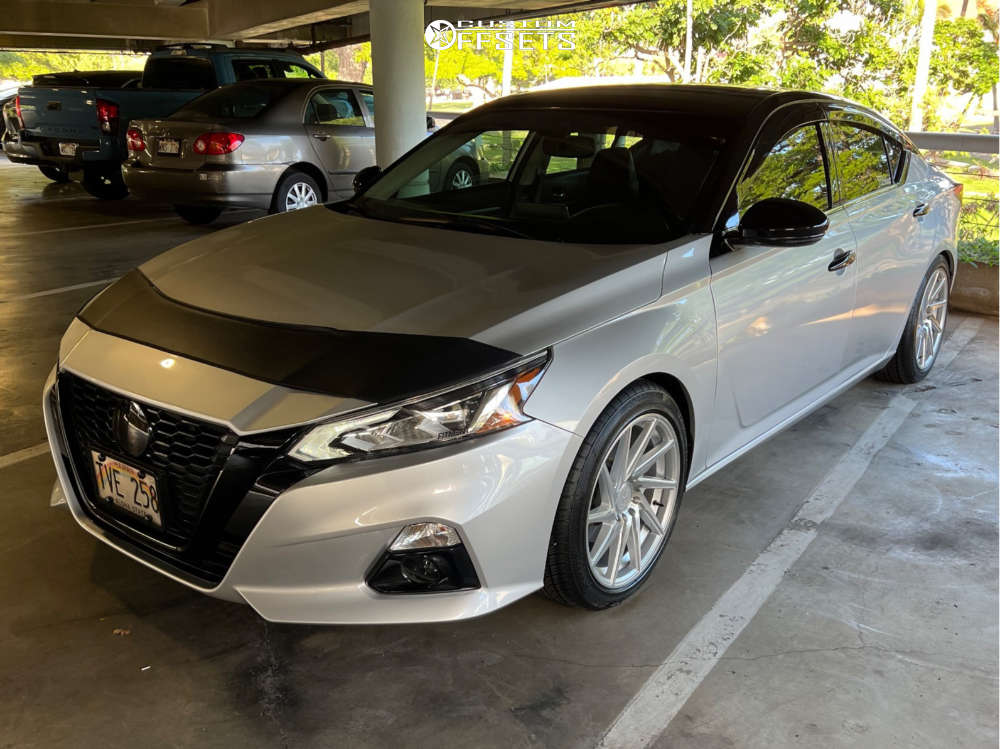 2019 Nissan Altima with 18x8.5 38 F1R F29 and 235/45R18 Vercelli Strada ...