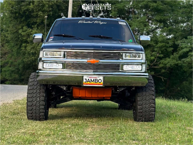 1989 Chevrolet K2500 with 22x12 -51 ARKON OFF-ROAD Caesar and 35/12 ...