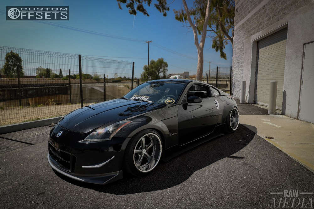 2003 Nissan 350Z with 18x10.5 6 Work VS KF and 235/40R18 Hankook Ventus ...