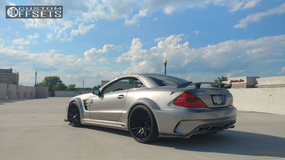 2005 Mercedes-Benz SL550 with 20x10 0 Rotiform QLB and 265/30R20 ...