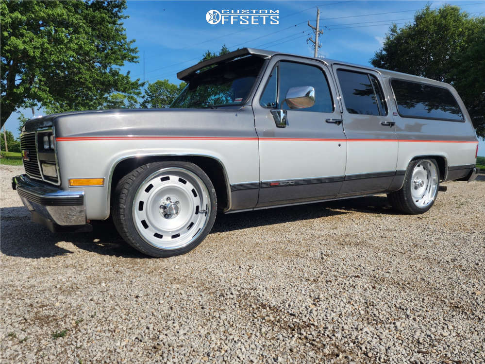 1990 GMC R1500 Suburban with 22x9 15 US Mags Scottsdale and 265/35R22 ...