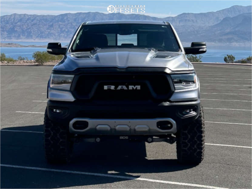 2020 Ram 1500 with 18x9 18 Method Mr305 and 35/12.5R18 Goodyear ...