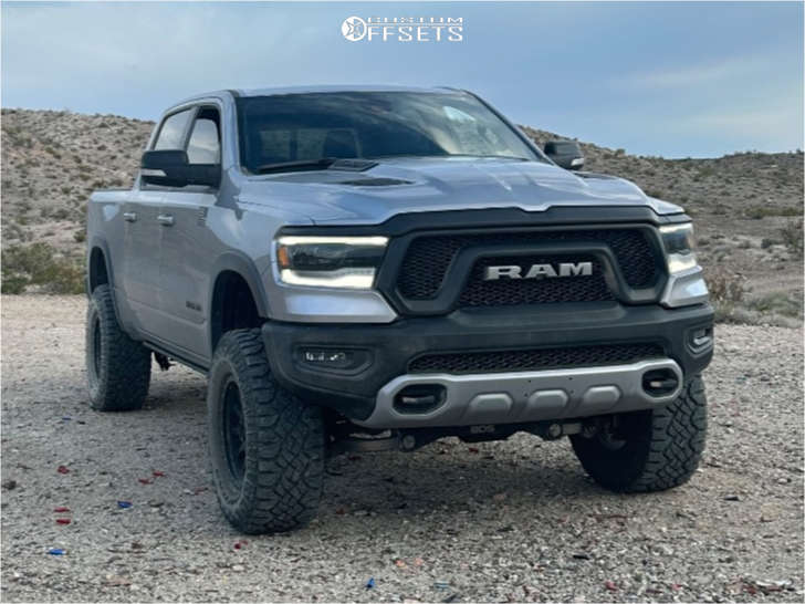 2020 Ram 1500 with 18x9 18 Method Mr305 and 35/12.5R18 Goodyear ...