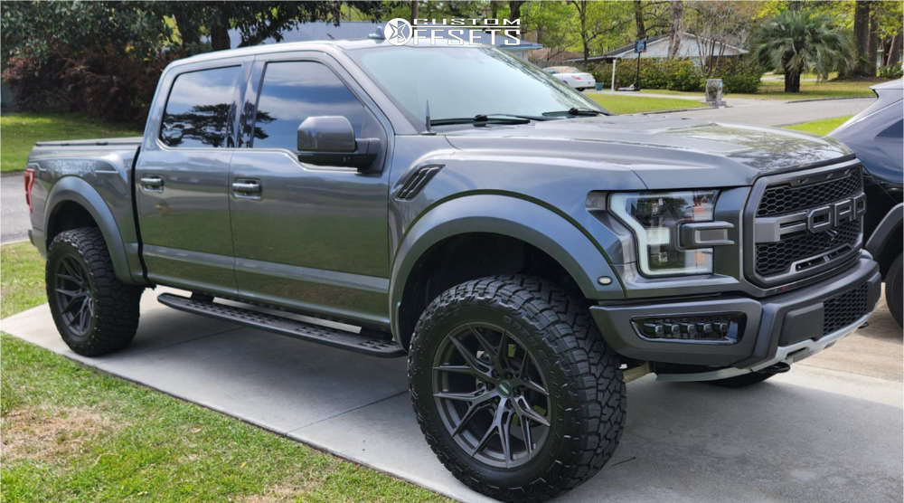 2019 Ford F-150 with 22x10 -18 Vossen Hf6-4 and 37/12.5R22 Toyo Tires ...