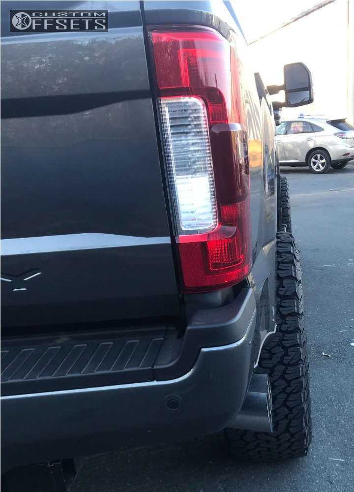 2017 Ford F-350 Super Duty with 20x10 -12 Fuel Maverick D610 and 325 ...