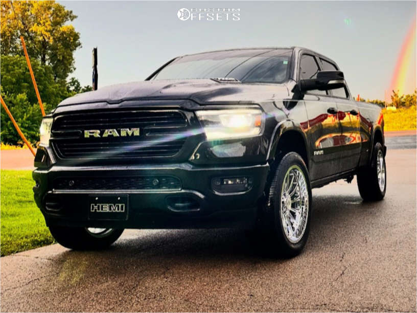 2020 Ram 1500 with 22x10 -19 Axe Offroad Chronus and 305/45R22 Nitto ...
