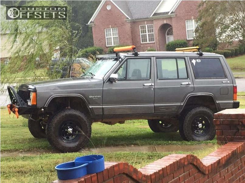 1989 Jeep Cherokee with 15x8 6 Pacer Soft 8 and 31/10.5R15 Toyo Tires ...