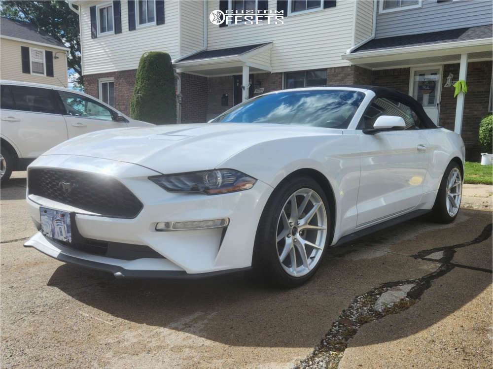 2020 Ford Mustang with 19x9.5 35 Aodhan Aff7 and 255/40R19 Lexani Lx ...