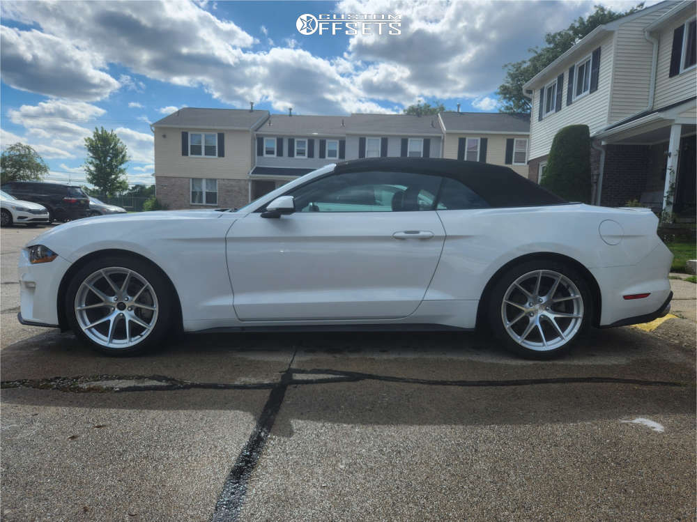 2020 Ford Mustang with 19x9.5 35 Aodhan Aff7 and 255/40R19 Lexani Lx ...