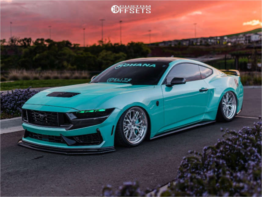 2024 Ford Mustang with 19x10 30 Rohana RFG-3 and 265/30R19 Michelin ...