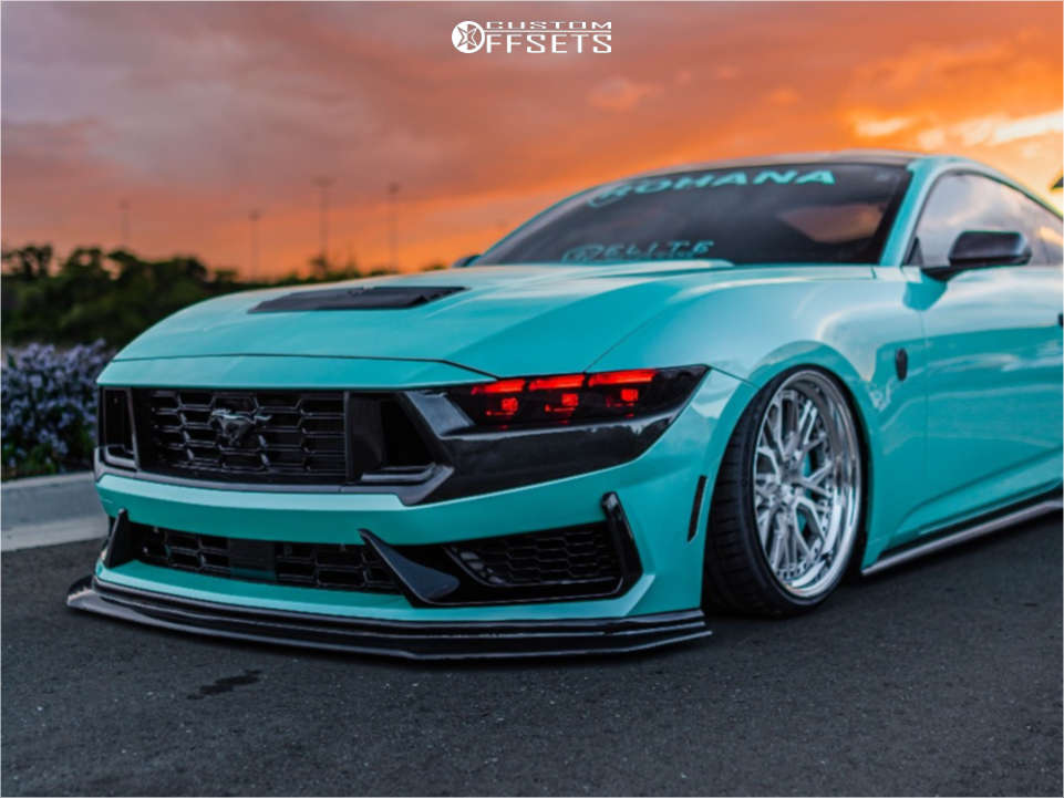 2024 Ford Mustang with 19x10 30 Rohana RFG-3 and 265/30R19 Michelin ...