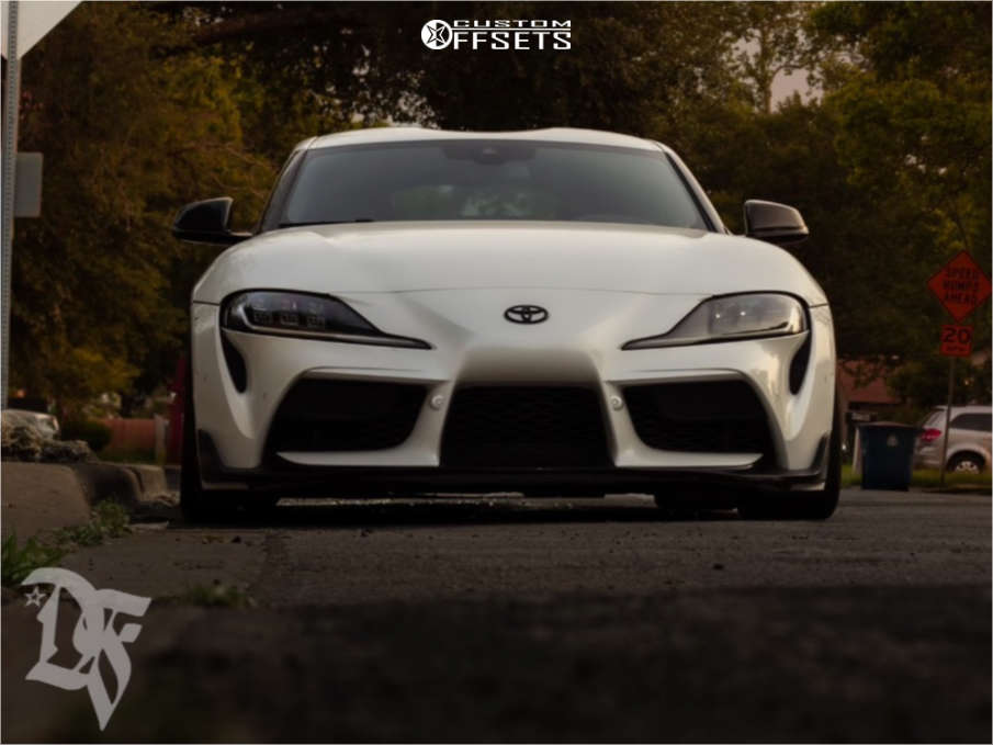 2021 Toyota GR Supra with 18x9.5 38 Volk Te37 Saga S-plus and 275/35R18 ...