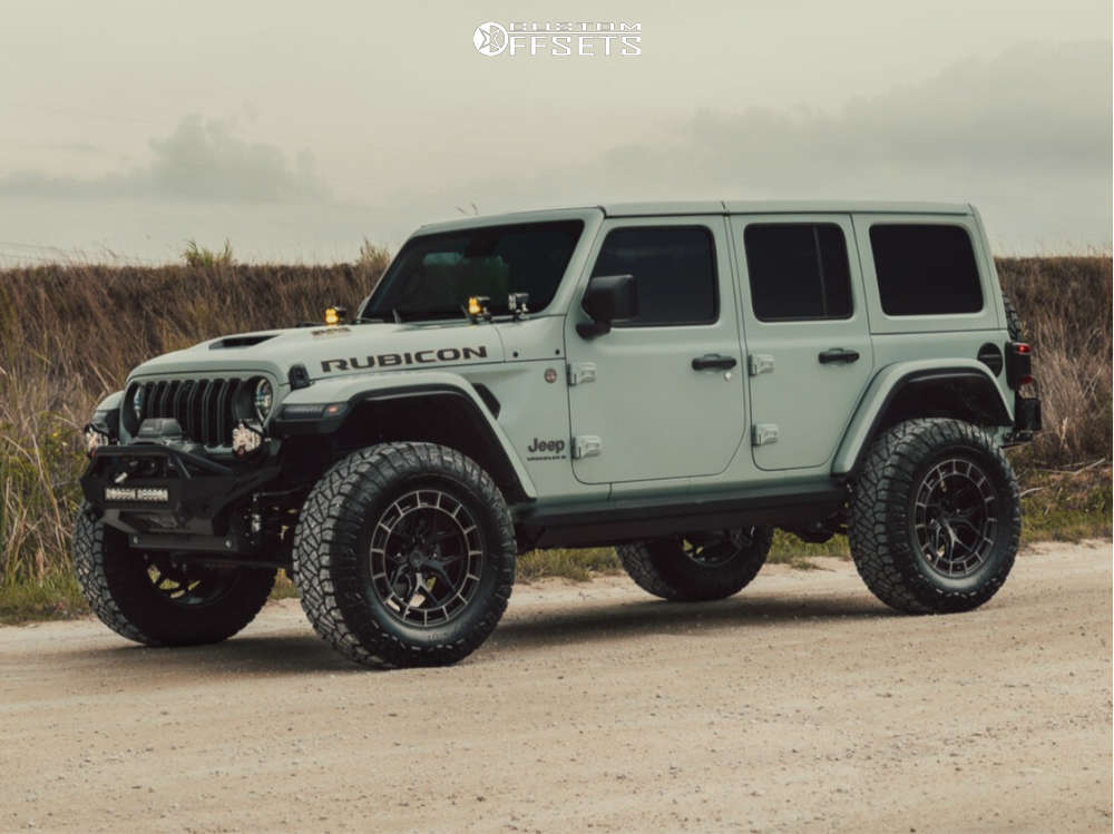 2024 Jeep Wrangler with 20x10 -18 Vossen Hfx-1 and 37/12.5R20 Nitto ...