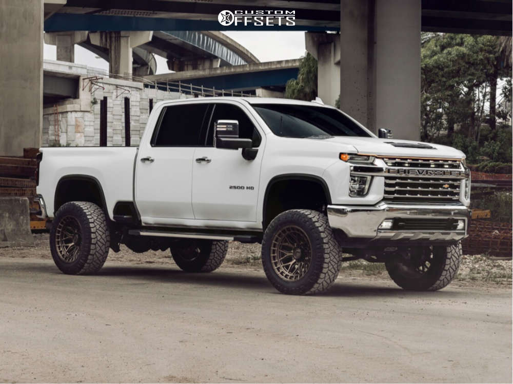 2024 Chevrolet Silverado 2500 HD with 22x12 -44 Vossen Hfx-1 and 37/13 ...