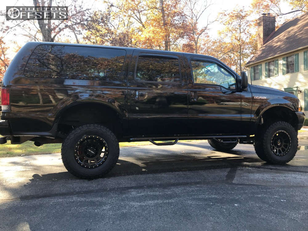 2003 Ford Excursion with 18x9 -12 Method Nv and 305/65R18 BFGoodrich ...