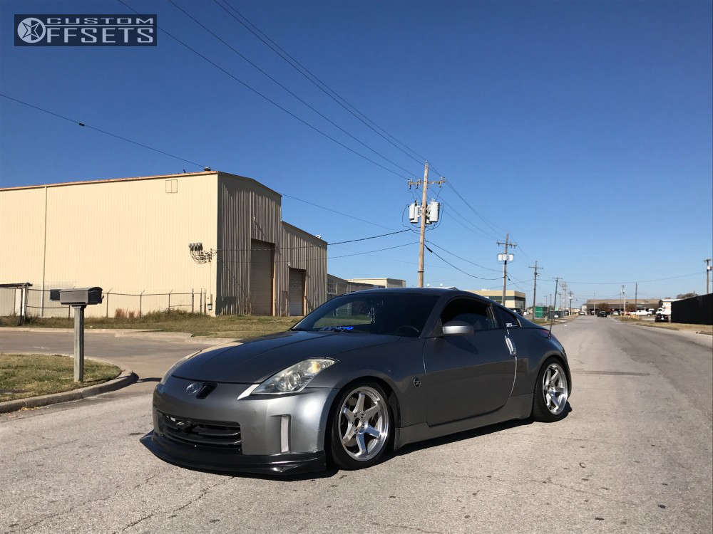 2006 Nissan 350Z with 18x9.5 22 Varrstoen Es2 and 235/45R18 Michelin ...