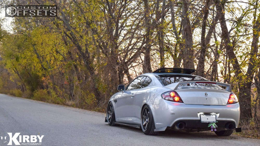 2008 Hyundai Tiburon with 17x9 30 Varrstoen Es2 and 215/45R17 Hankook ...