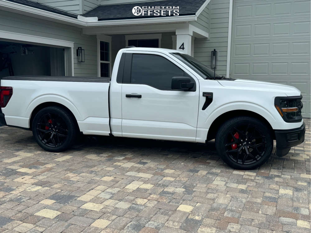 2024 Ford F-150 with 22x9.5 30 Niche Vice and 305/40R22 Toyo Tires ...