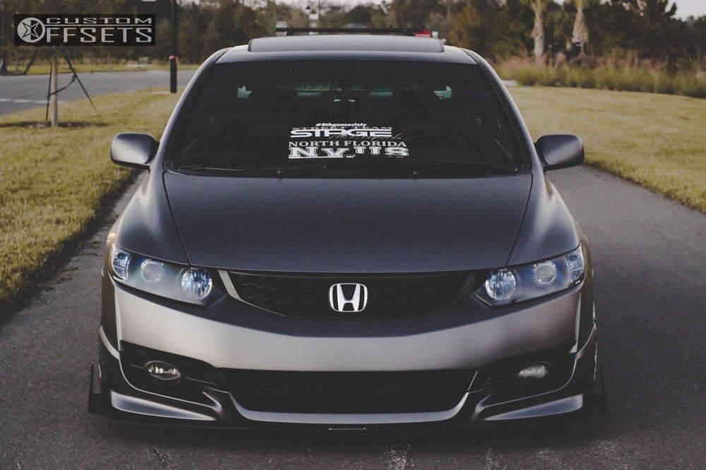 2007 Honda Civic with 17x9 22 Gram Lights 57DR and 235/40R17 Federal ...